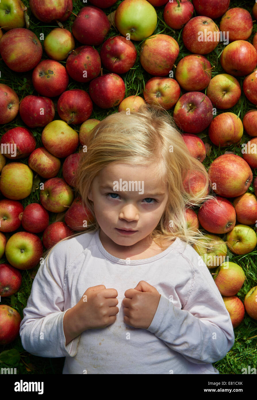 1 2 half length looking smiling face hi-res stock photography and ...