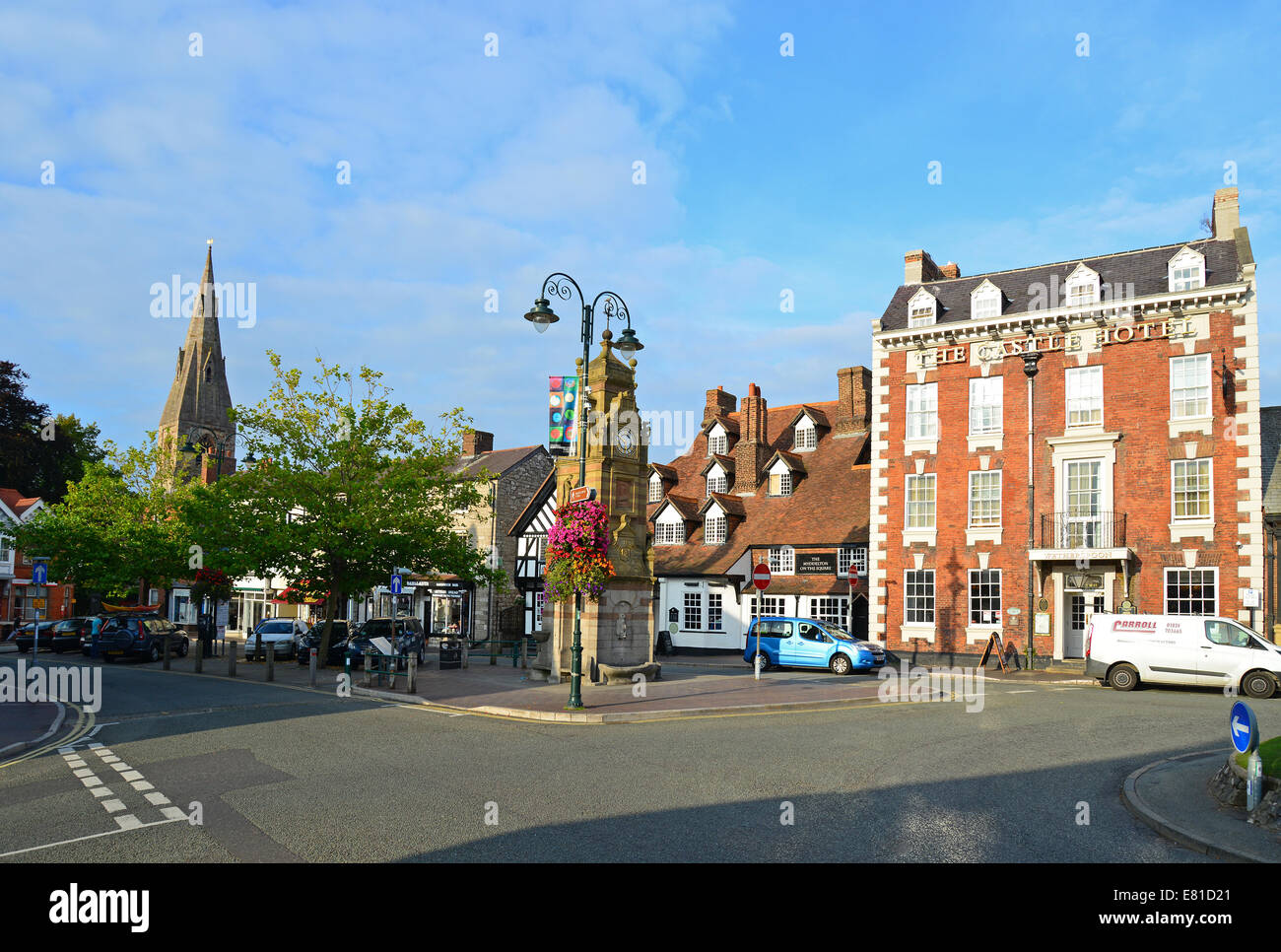 St Peter's Square, Ruthin (Rhuthun), Denbighshire (Sir Ddinbych), Wales ...
