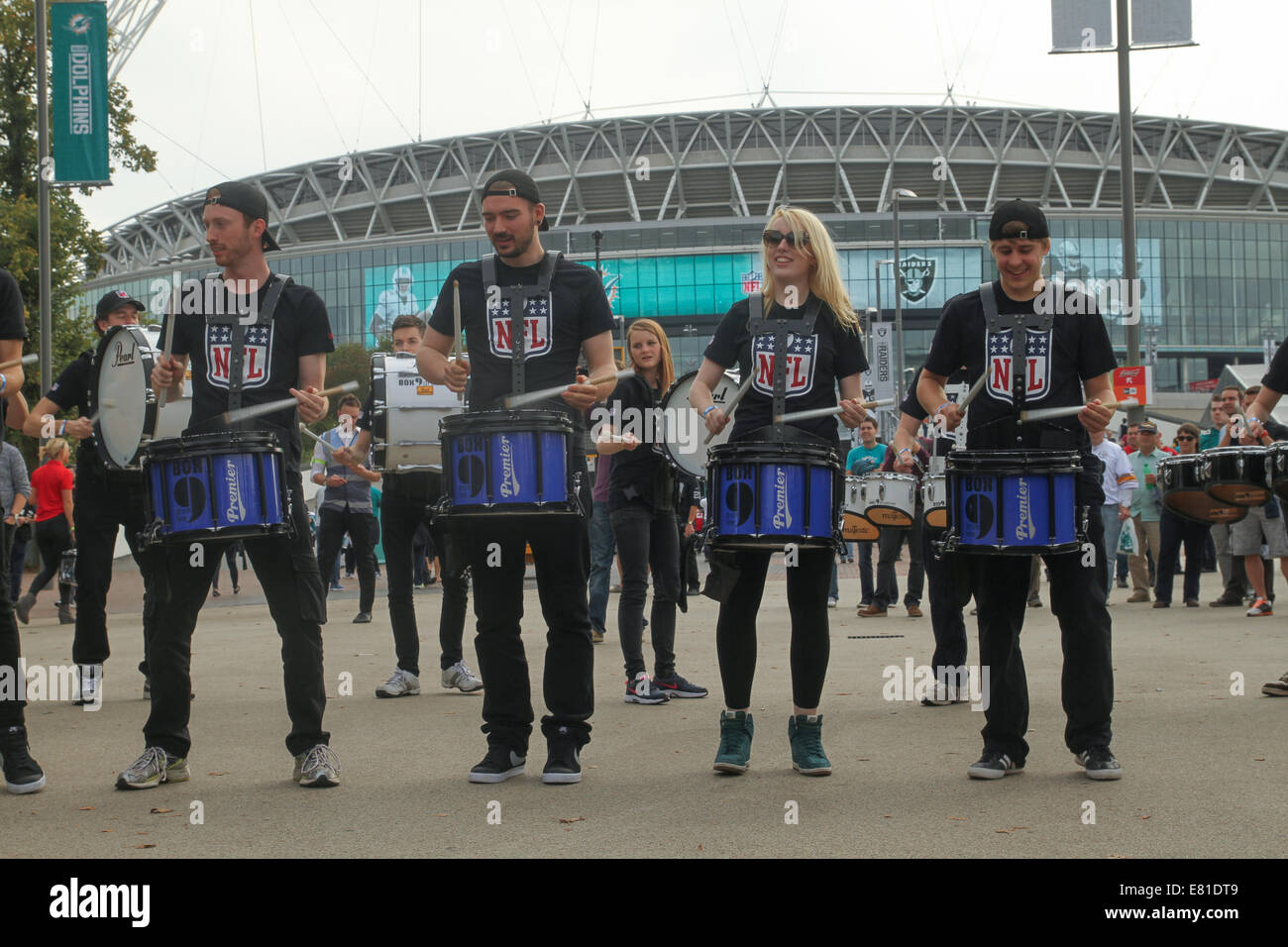 London, UK. 28 September 2014. Thousands of football fans flocked to ...