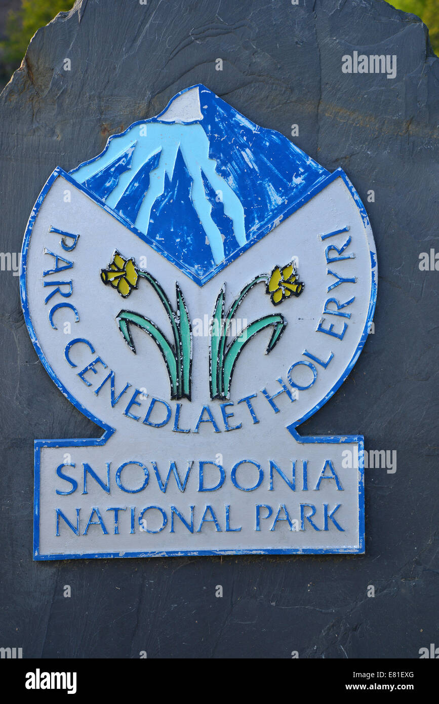 Sign entrance snowdonia national park hi-res stock photography and ...