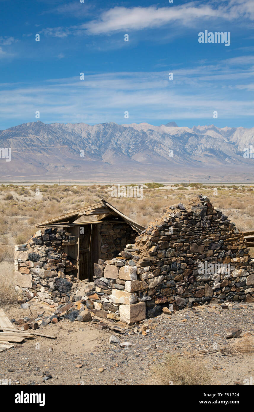 Derelict stone cabin in the Panamint Valley, CA, 2014 Stock Photo - Alamy