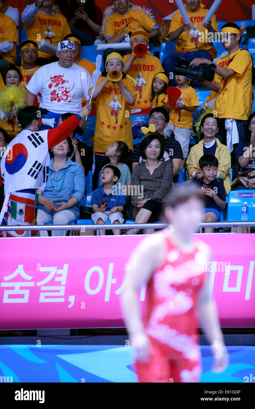 Incheon, South Korea. 28th Sep, 2014. Animal Hamaguchi, Hatsue ...
