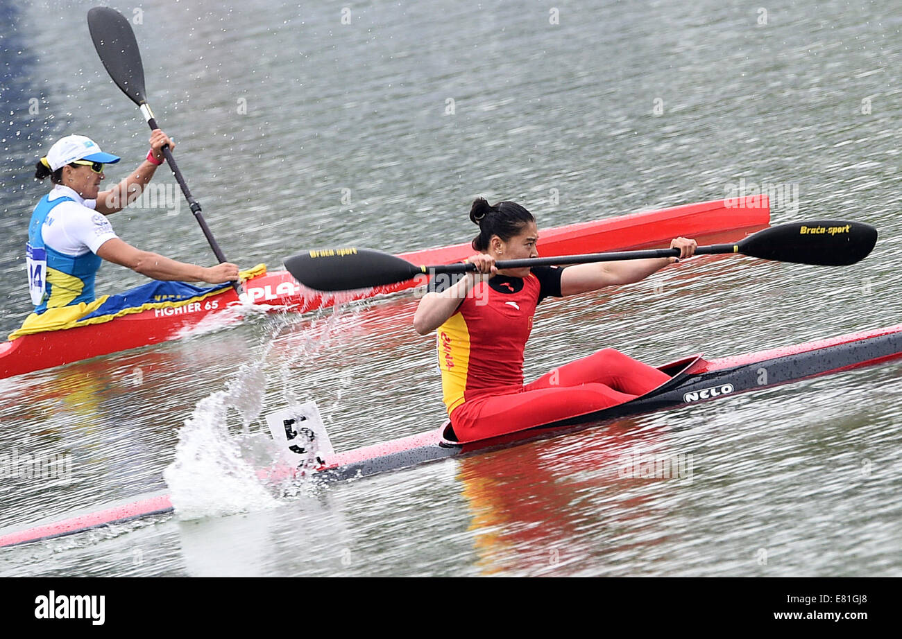 Sprint Canoe Kayak Stock Photos & Sprint Canoe Kayak Stock Images - Alamy