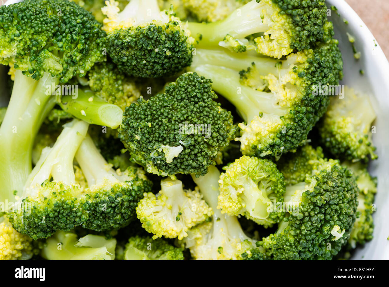 Bowl with Cooked Broccoli (detailed close-up shot Stock Photo - Alamy