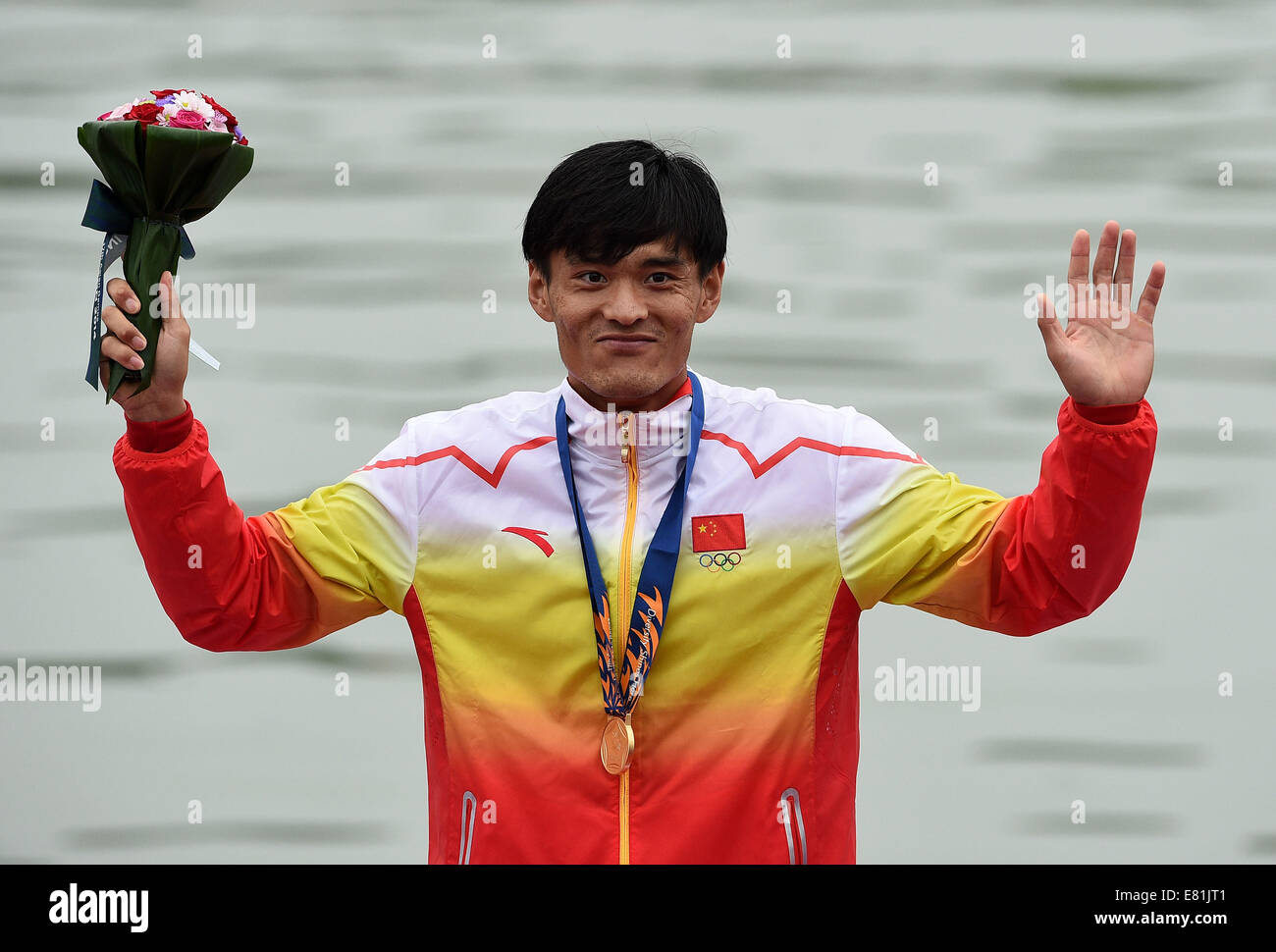 Incheon, South Korea. 29th Sep, 2014. Li Qiang of China poses on the ...