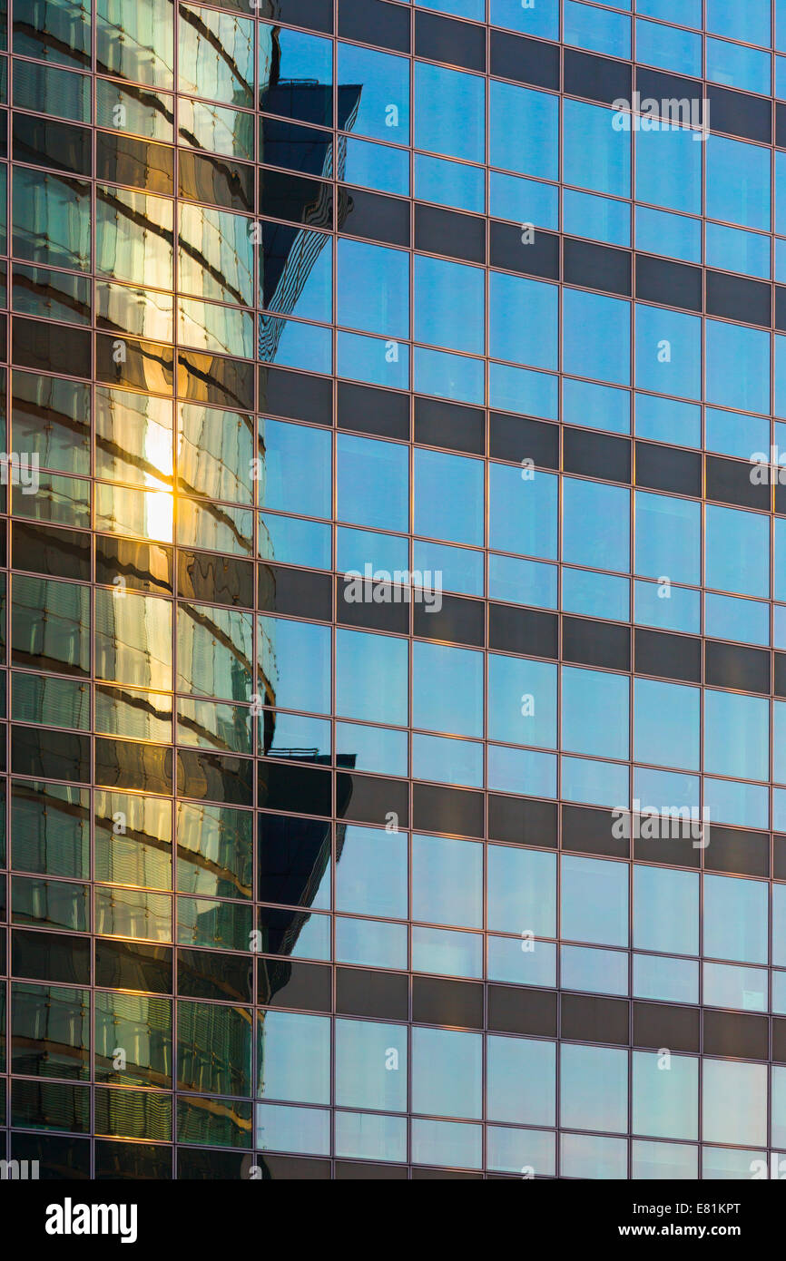 Office building tech gate hi-res stock photography and images - Alamy