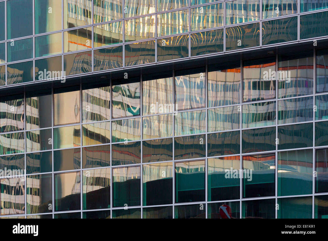 UNO-City, United Nations Building, reflected in the Tech Gate Vienna ...