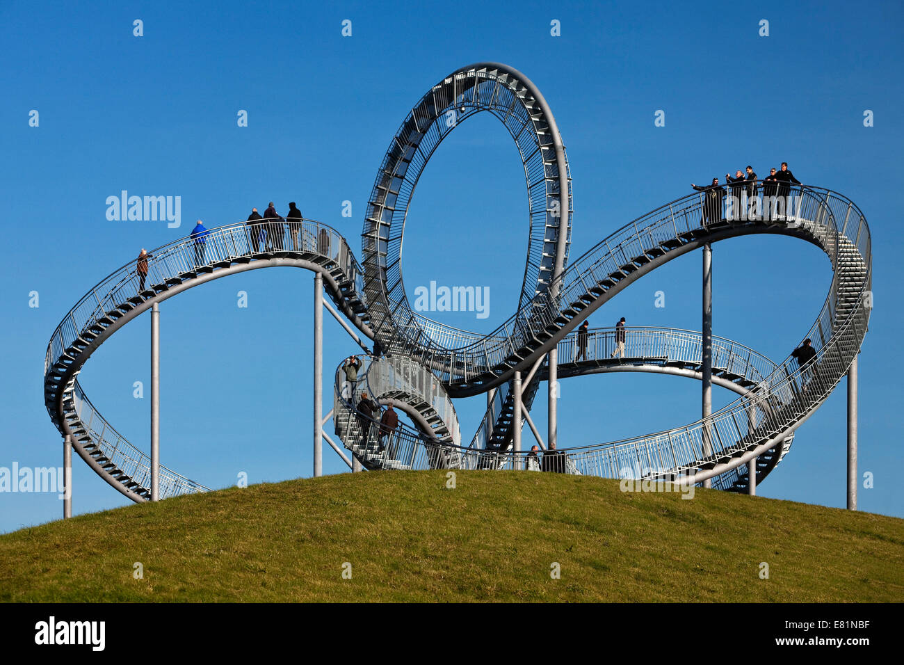 Landmark Tiger & Turtle - Magic Mountain, walk-in sculpture, Anger Park ...
