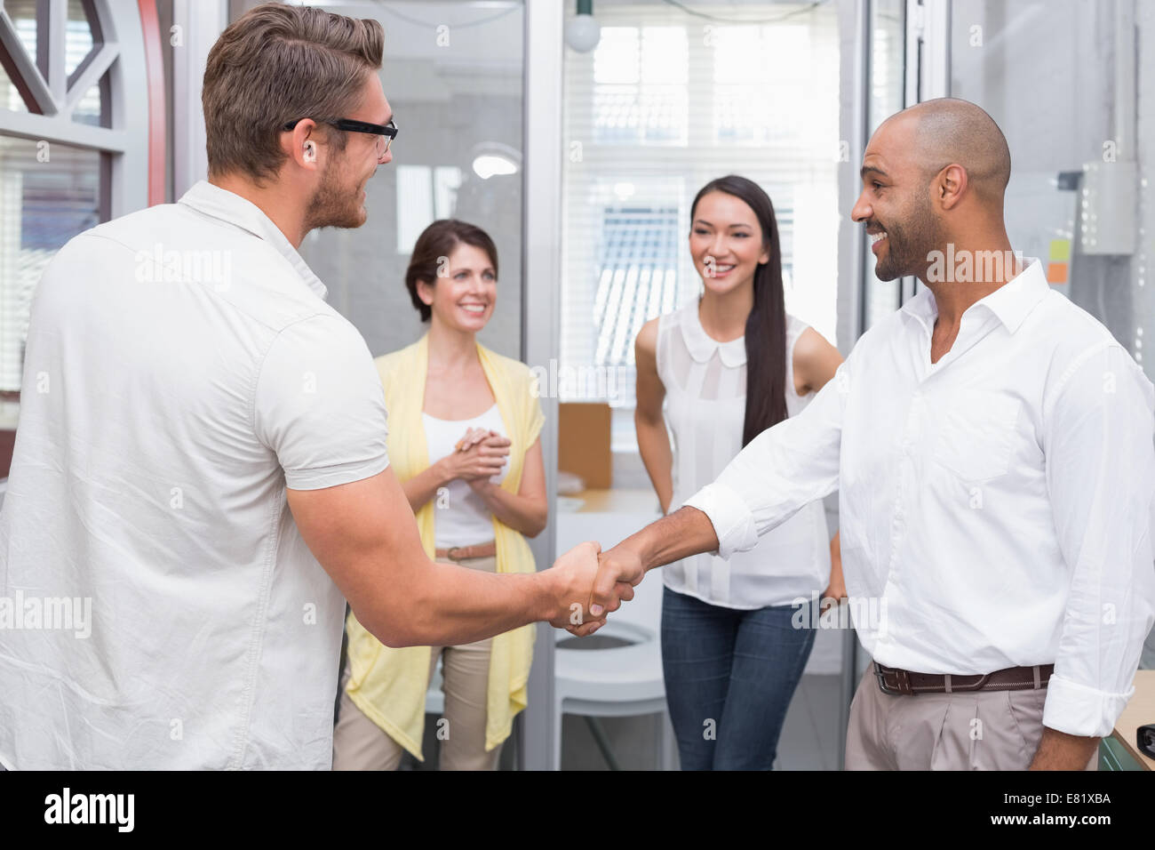 Deal making hi-res stock photography and images - Alamy
