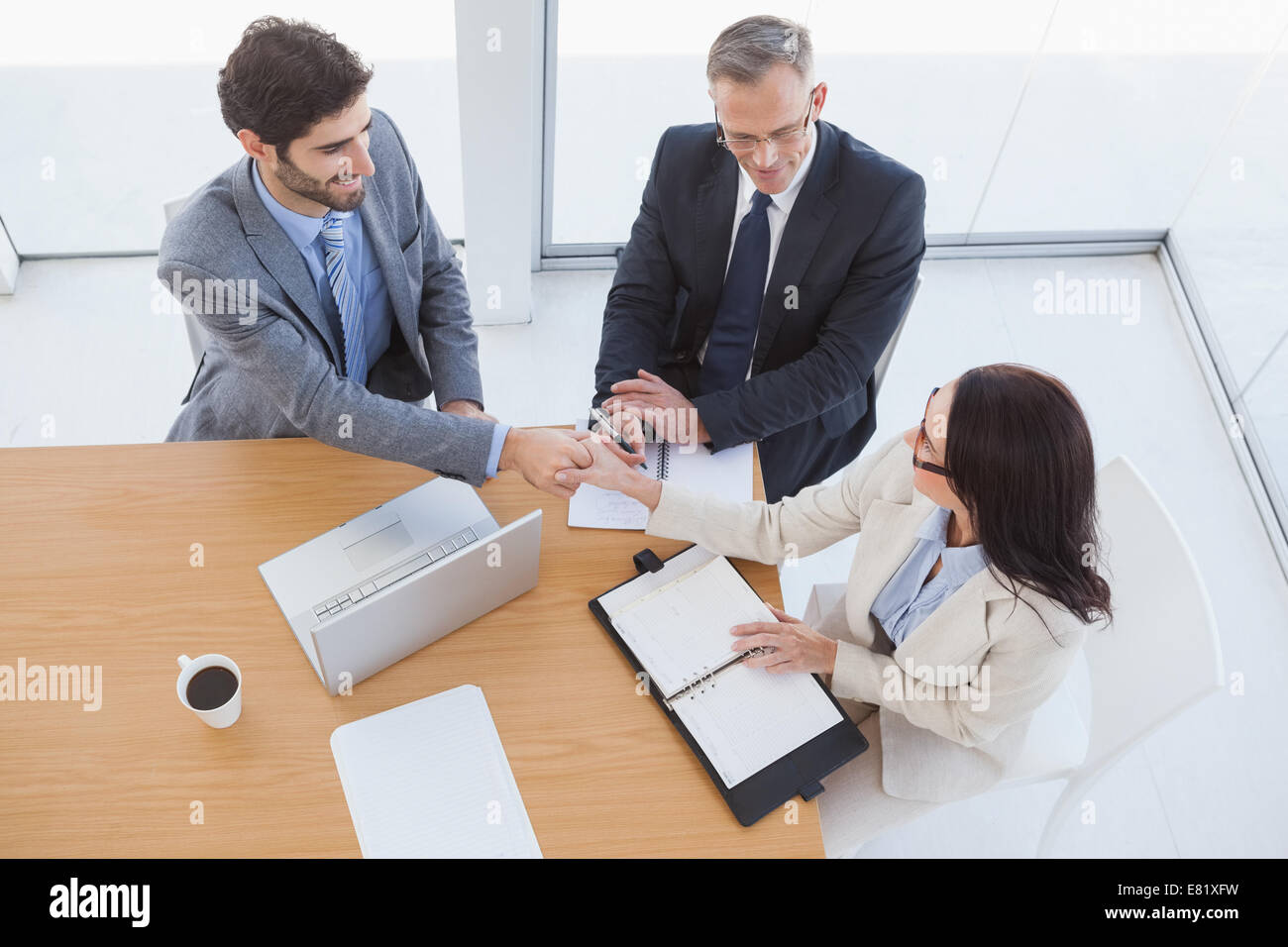 People writing down notes hi-res stock photography and images - Alamy