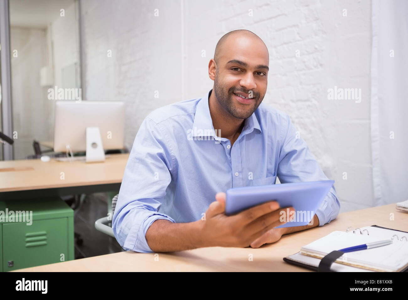 Using desk diary hi-res stock photography and images - Alamy