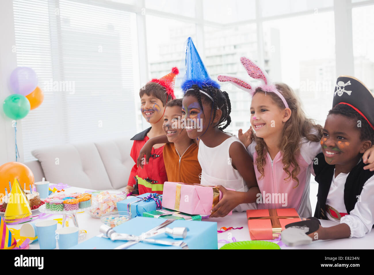 Happy children party hi-res stock photography and images - Alamy