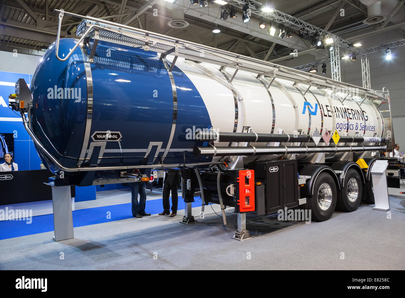 Cistern tank hi-res stock photography and images - Alamy