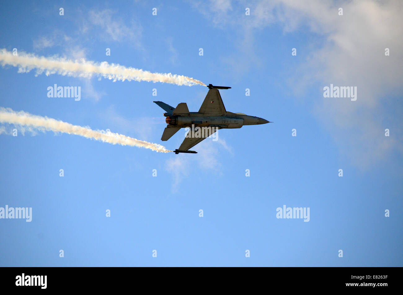 Rnlaf f16am hi-res stock photography and images - Alamy