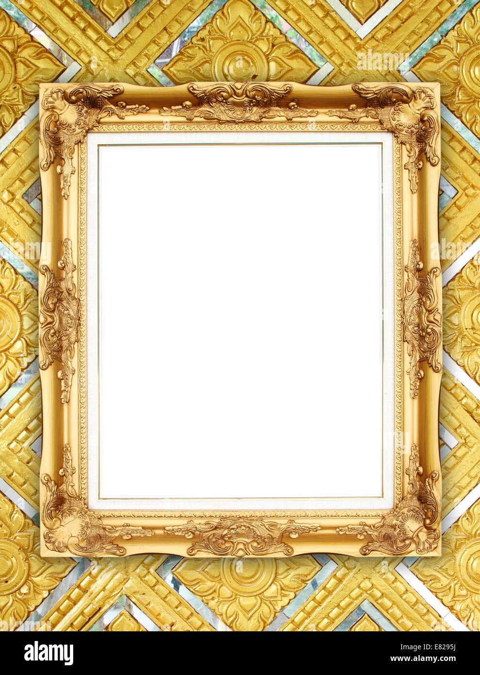 Picture golden buddha temple hi-res stock photography and images - Alamy