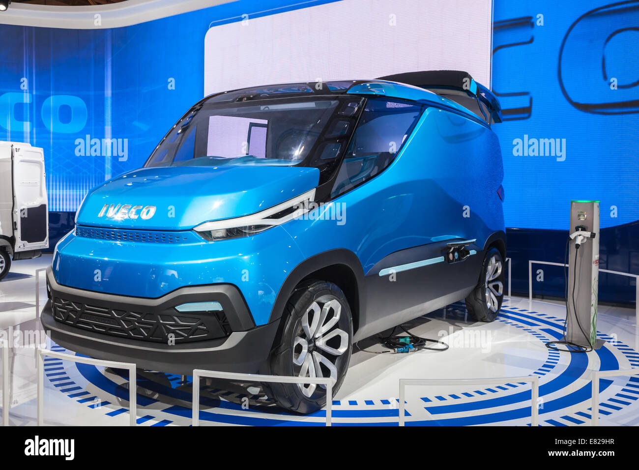 Commercial vision hi-res stock photography and images - Alamy