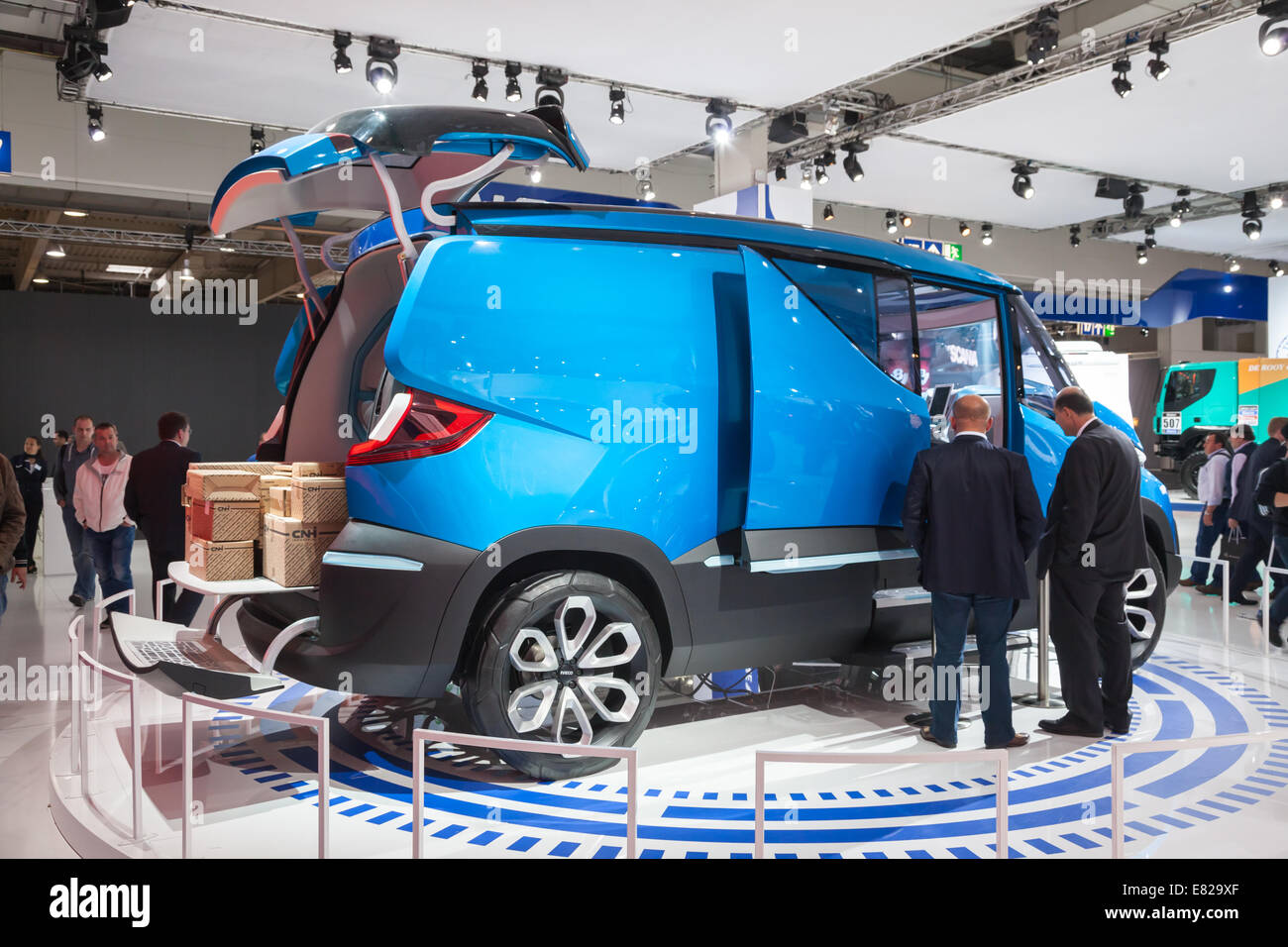 Iveco commercial vehicles hi-res stock photography and images - Alamy