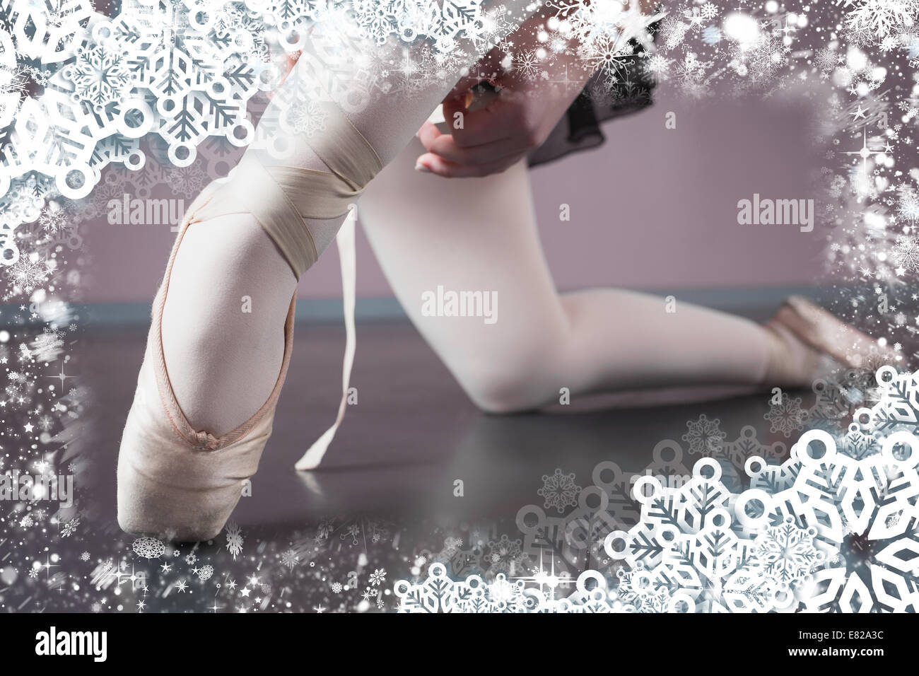 Ballerina tying the ribbon on her ballet slippers Stock Photo - Alamy