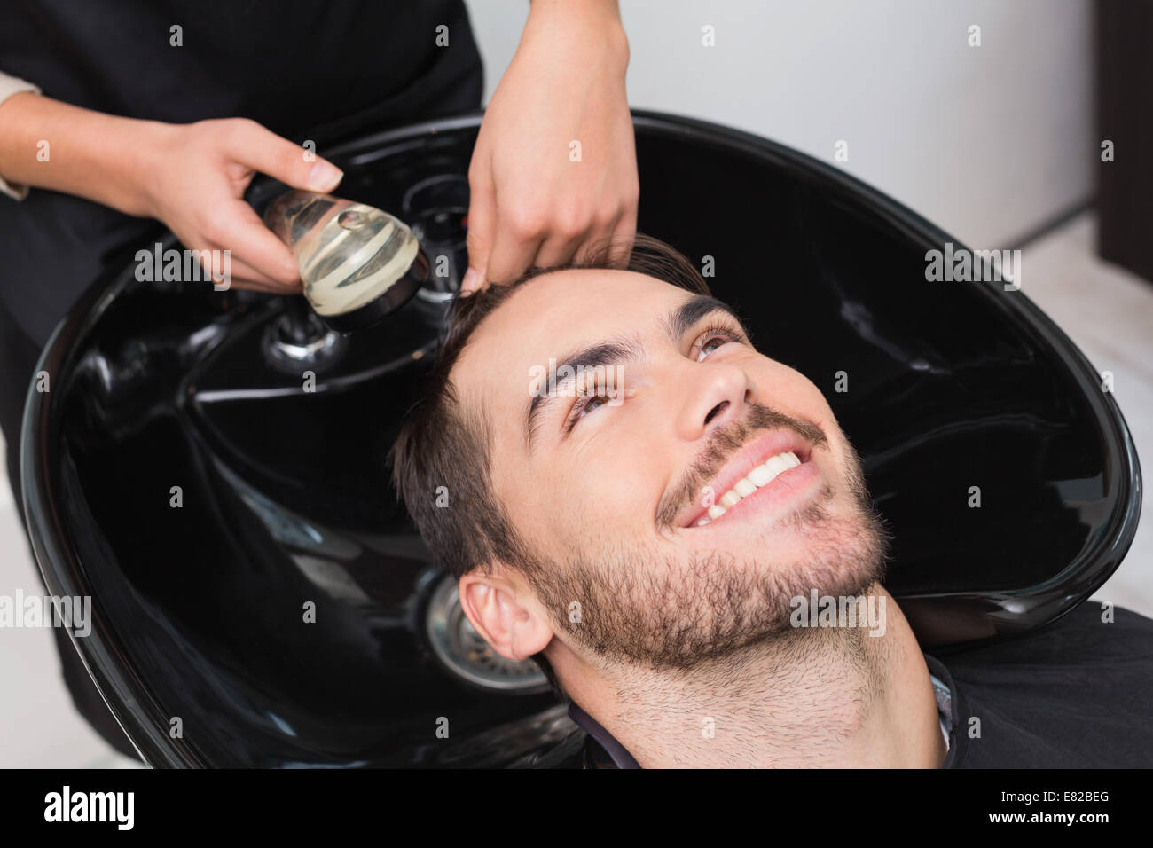Washing your hair hi-res stock photography and images - Alamy