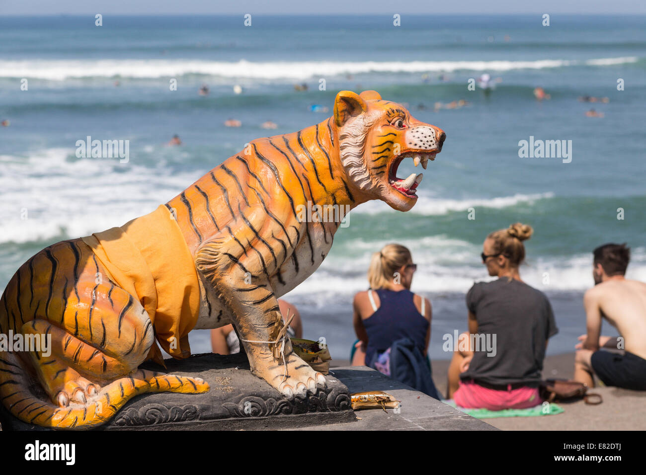 Tiger bali sculpture hi-res stock photography and images - Alamy