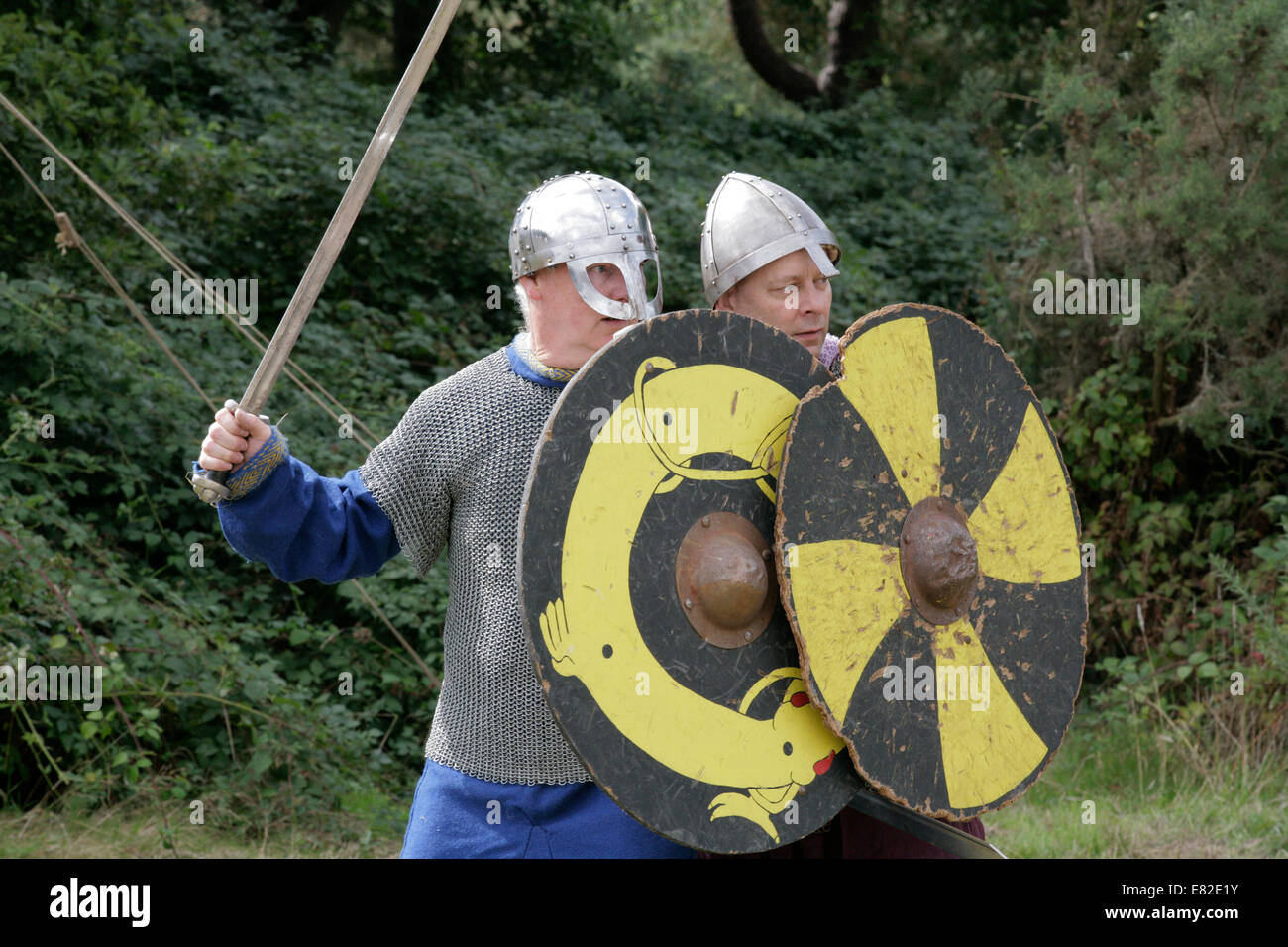 Medieval combat hi-res stock photography and images - Alamy