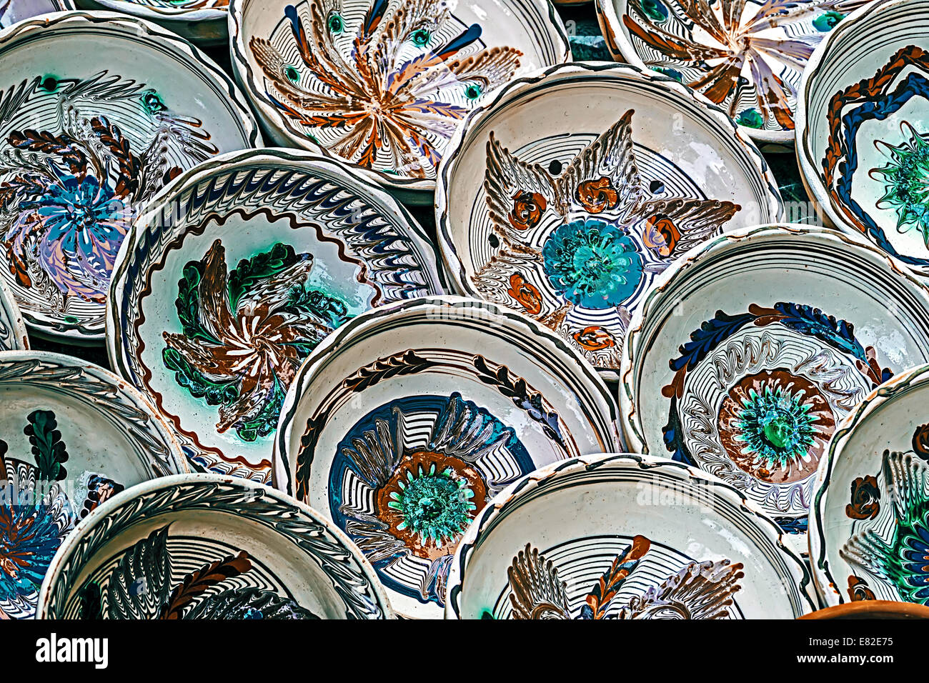 Romanian pottery table hi-res stock photography and images - Alamy