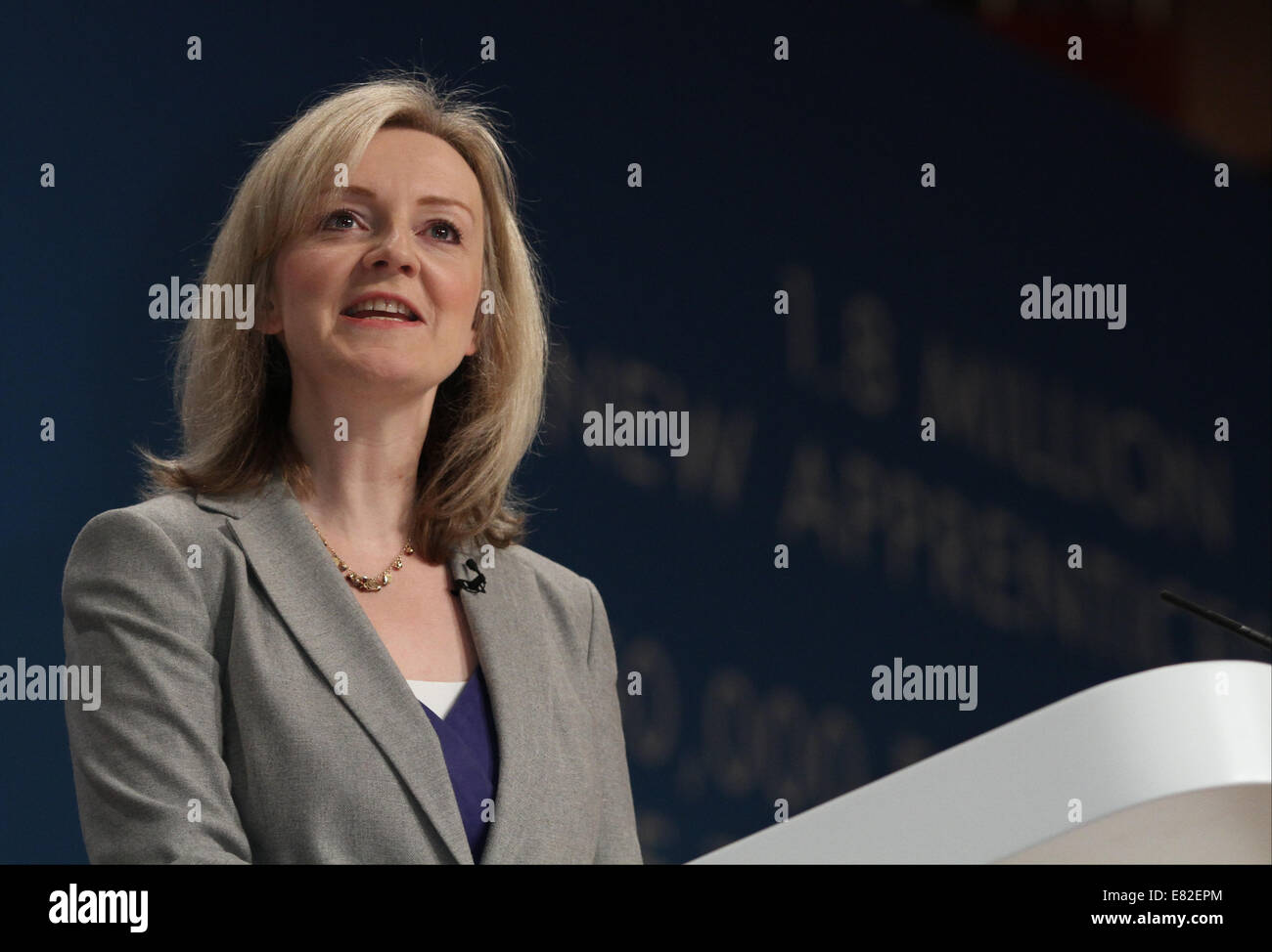 Elizabeth truss hi-res stock photography and images - Alamy