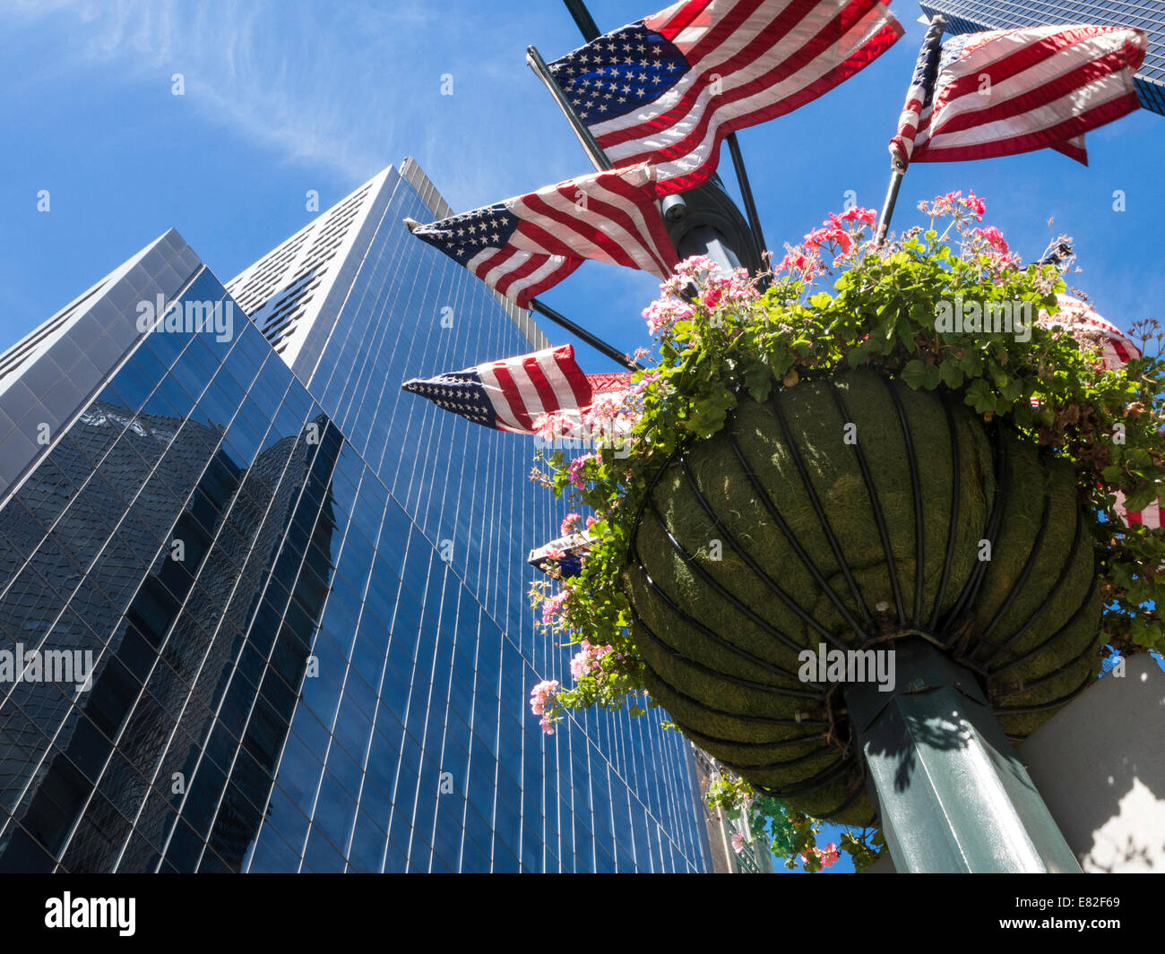 American Flags and Flower Pot Display, Midtown Manhattan, NYC, USA ...