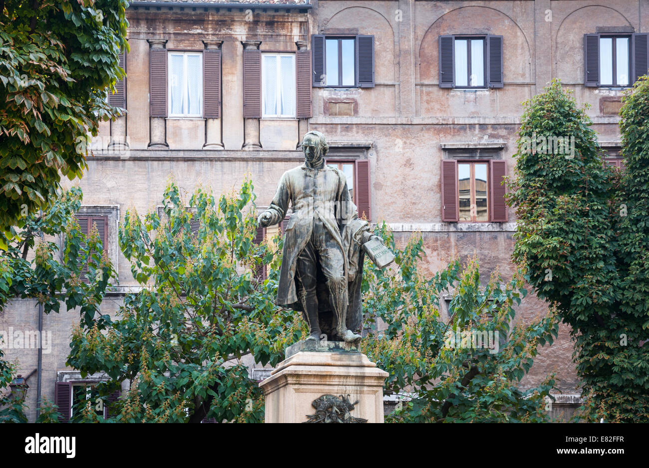 Bronze statue of Nicholas Hospitallers in Piazza Sforza Cesarini in ...
