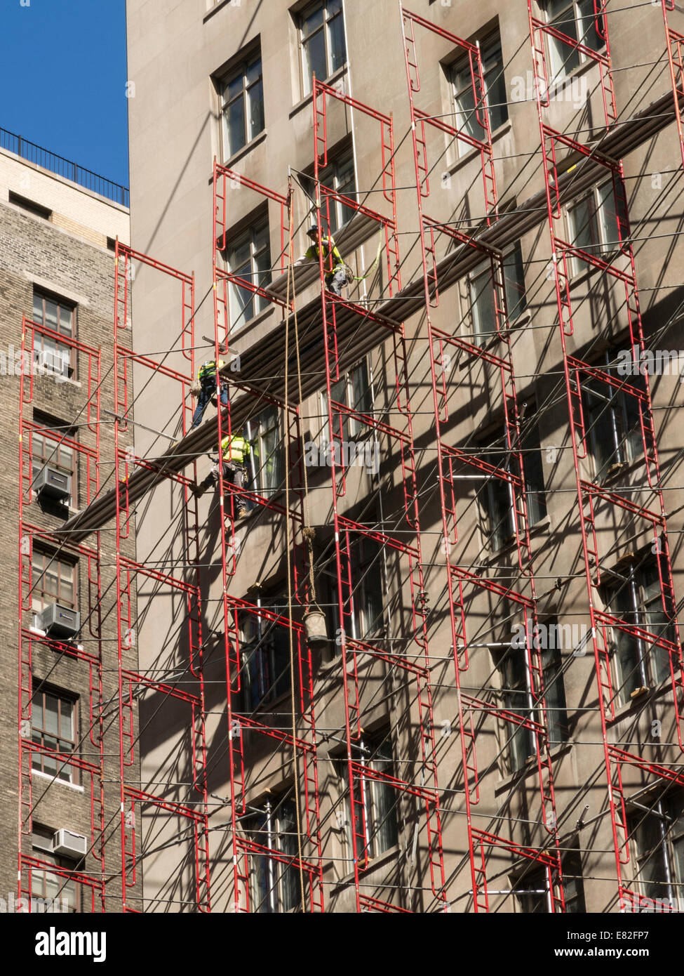 Building Construction Site in NYC Stock Photo - Alamy
