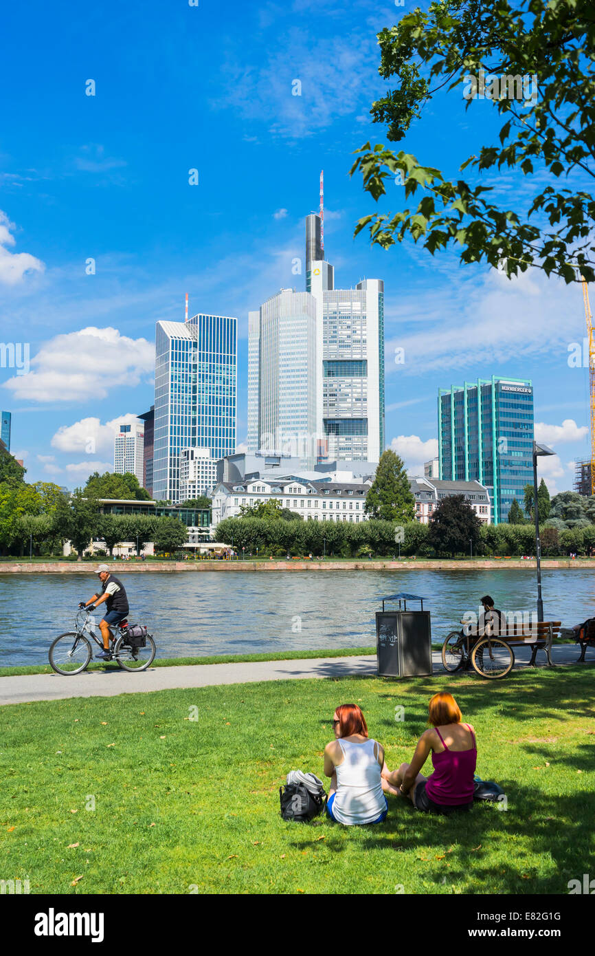 Germany, Hesse, Frankfurt, View to financial district, Young people at ...