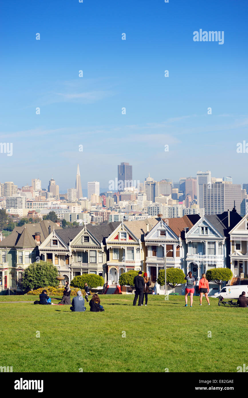 USA, California, San Francisco, Victorian houses at Alamo Square in ...