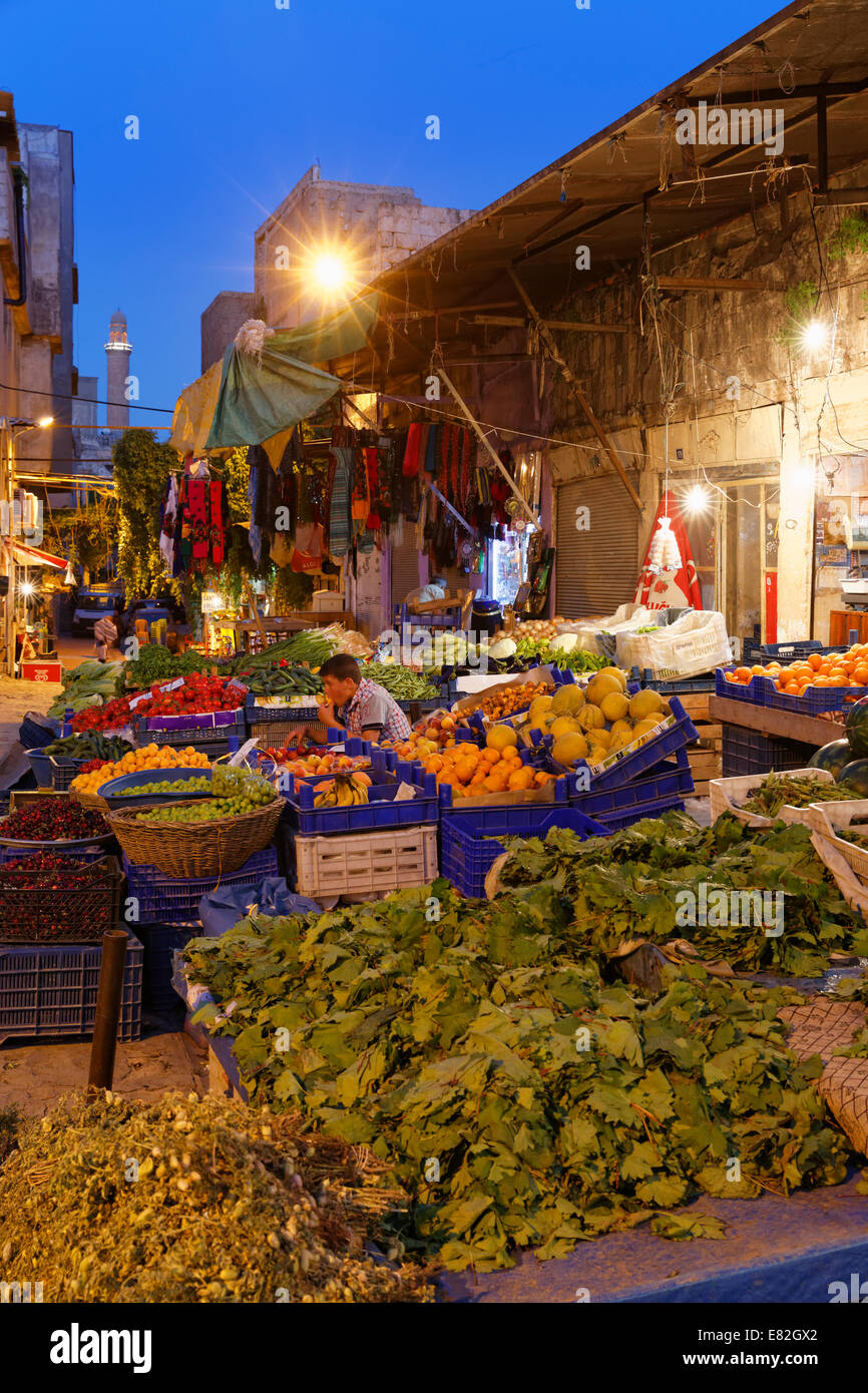 Old market image hi-res stock photography and images - Alamy