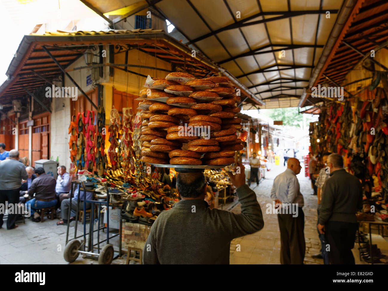 Simit vendor in bazaar quarter hi-res stock photography and images - Alamy