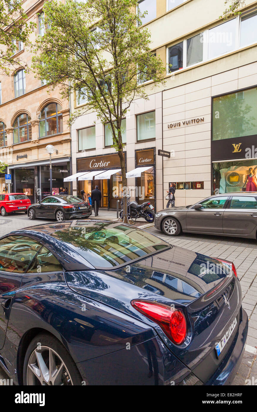 Car boutique hi-res stock photography and images - Alamy