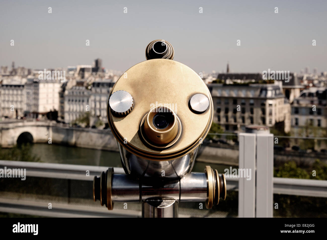 Paris Telescope High Resolution Stock Photography and Images - Alamy