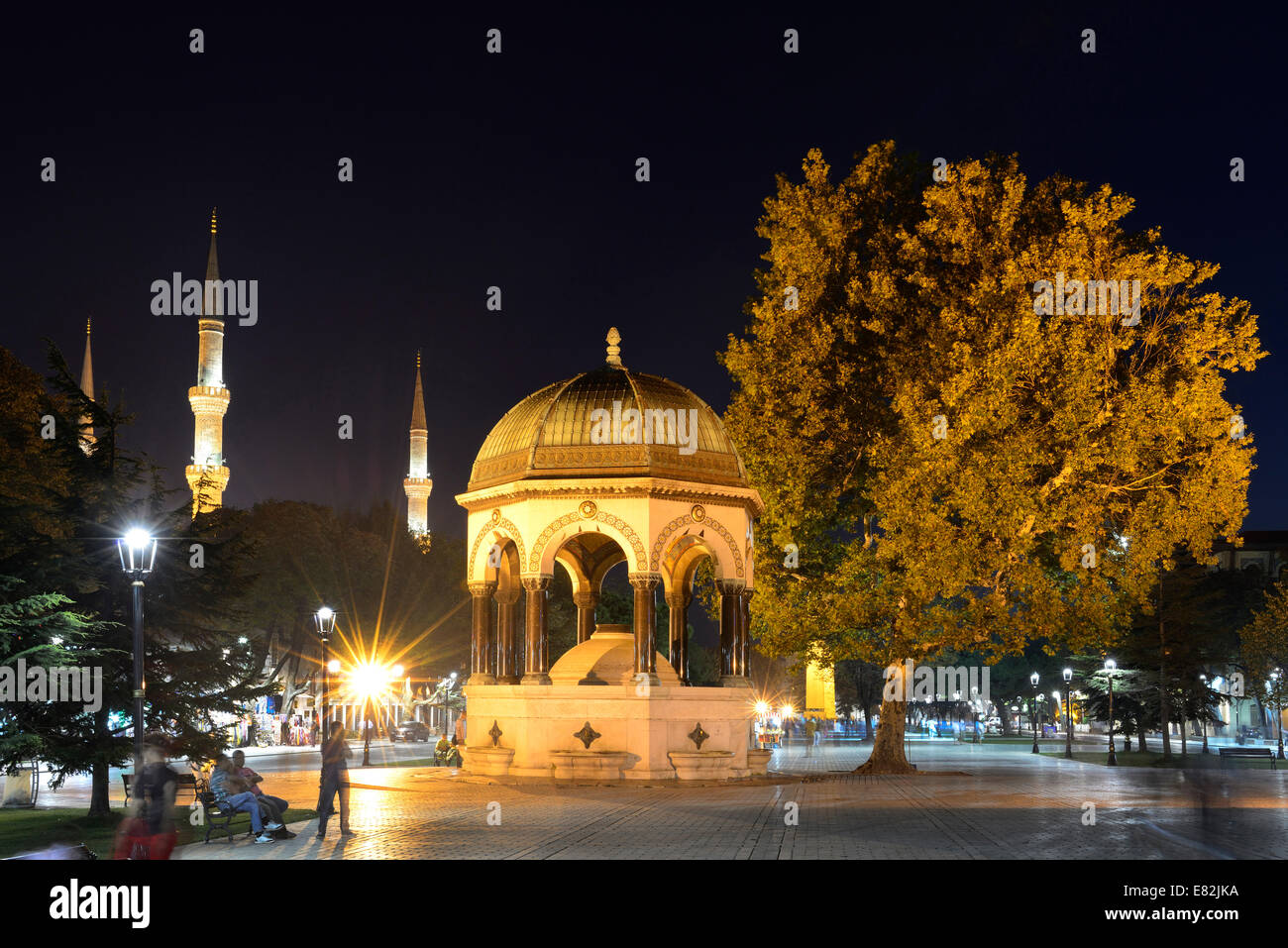Turkey, Istanbul, Kaiser Wilhelm Fountain at Hippodrome at night Stock ...