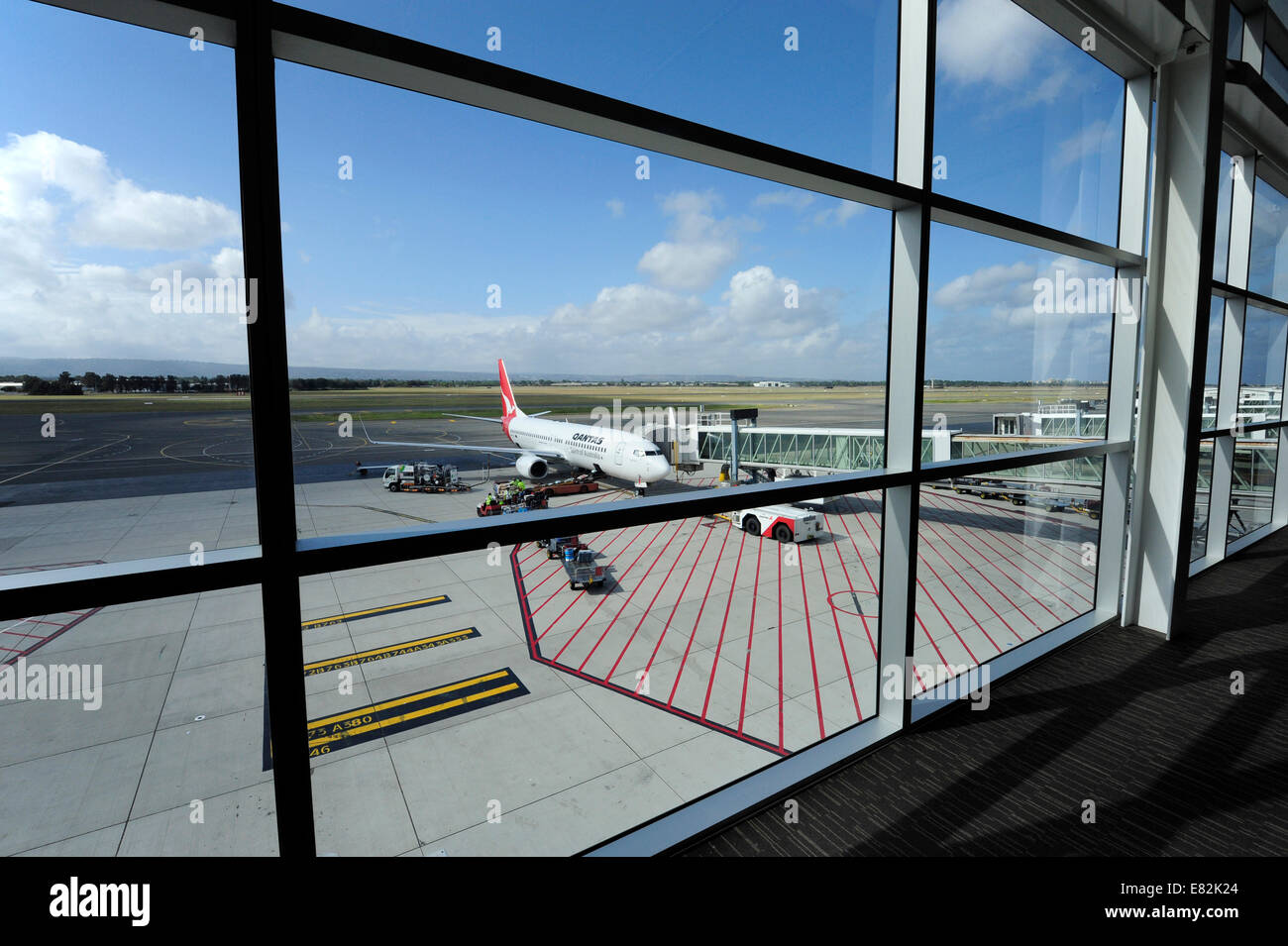 Adelaide airport hi-res stock photography and images - Alamy
