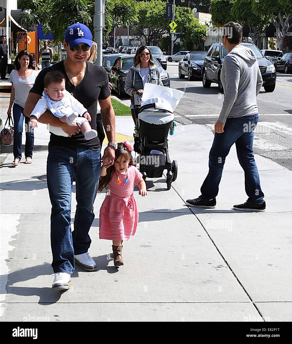Mario Lopez with his wife Courtney Mazza and family, Gia and Dominic go ...