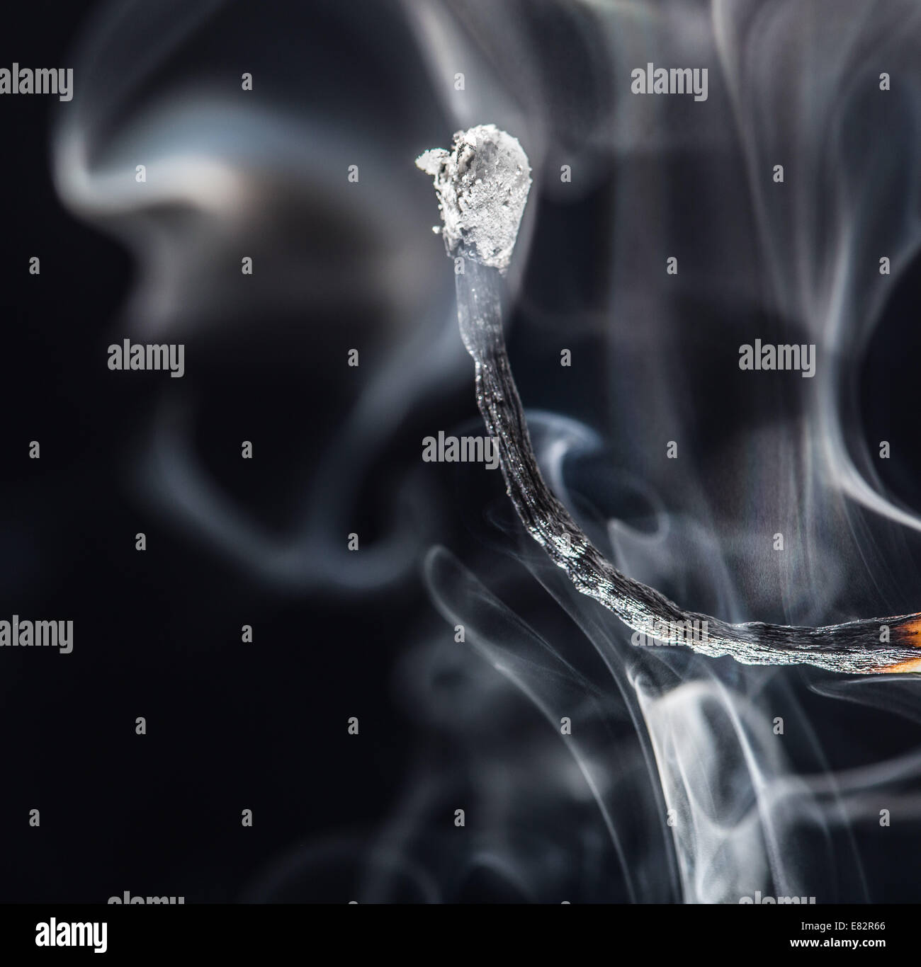 Match fire burn flame hi-res stock photography and images - Alamy