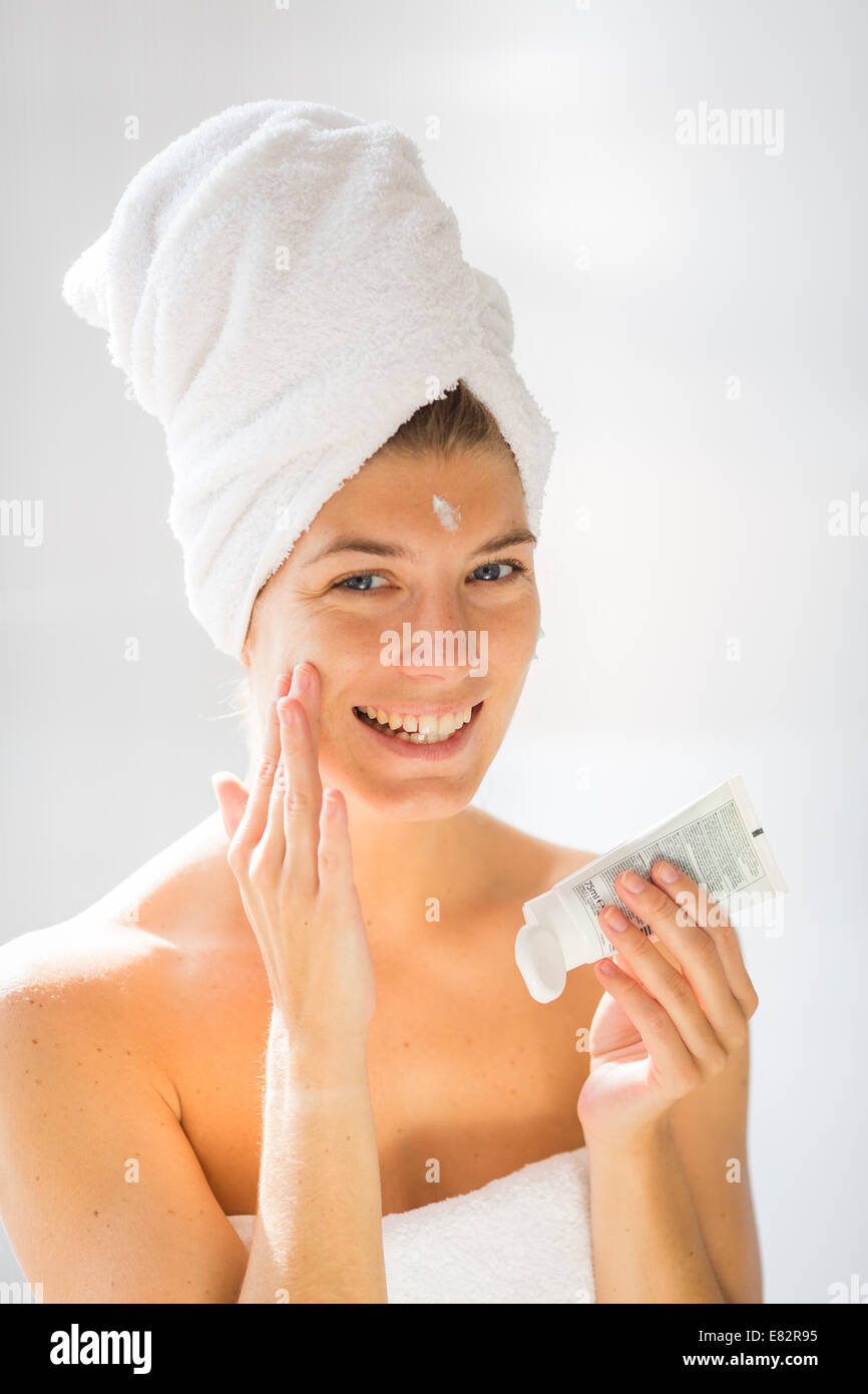 Cosmetic cream face hi-res stock photography and images - Alamy