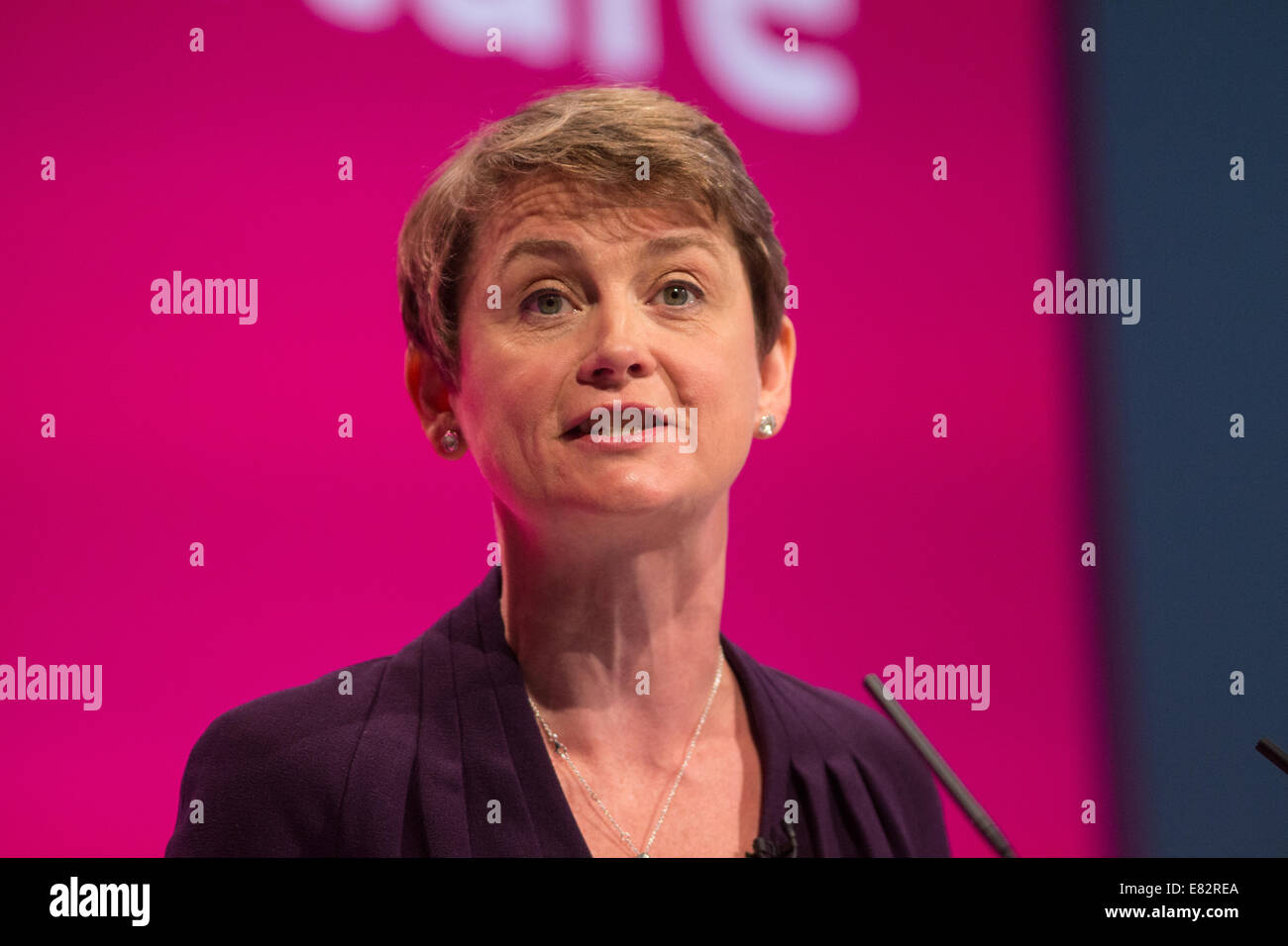 Yvette cooper labour mp hi-res stock photography and images - Alamy