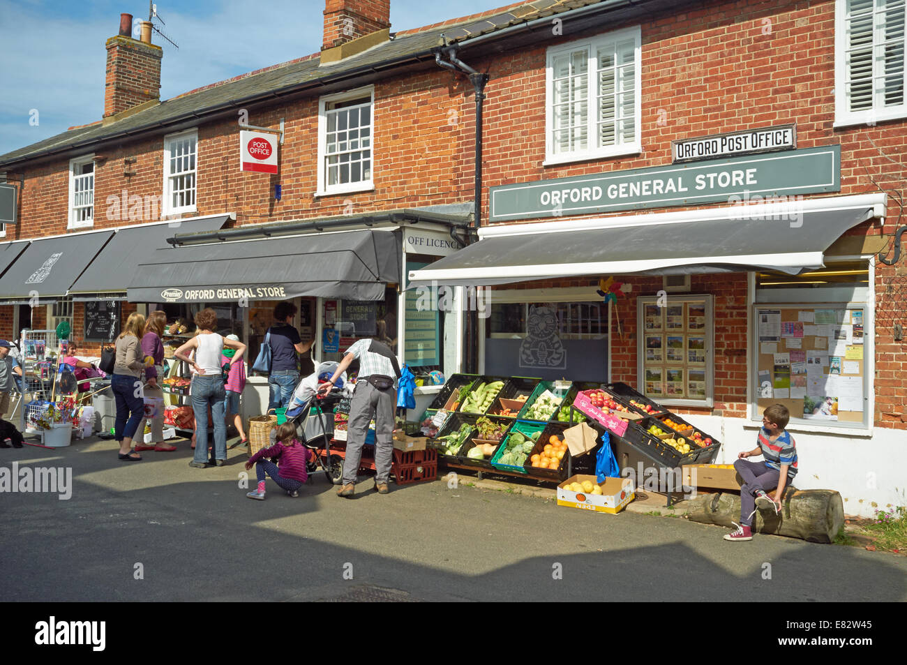 General stores hi-res stock photography and images - Alamy