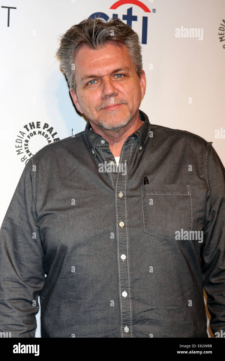 Agents of s.h.i.e.l.d hi-res stock photography and images - Alamy