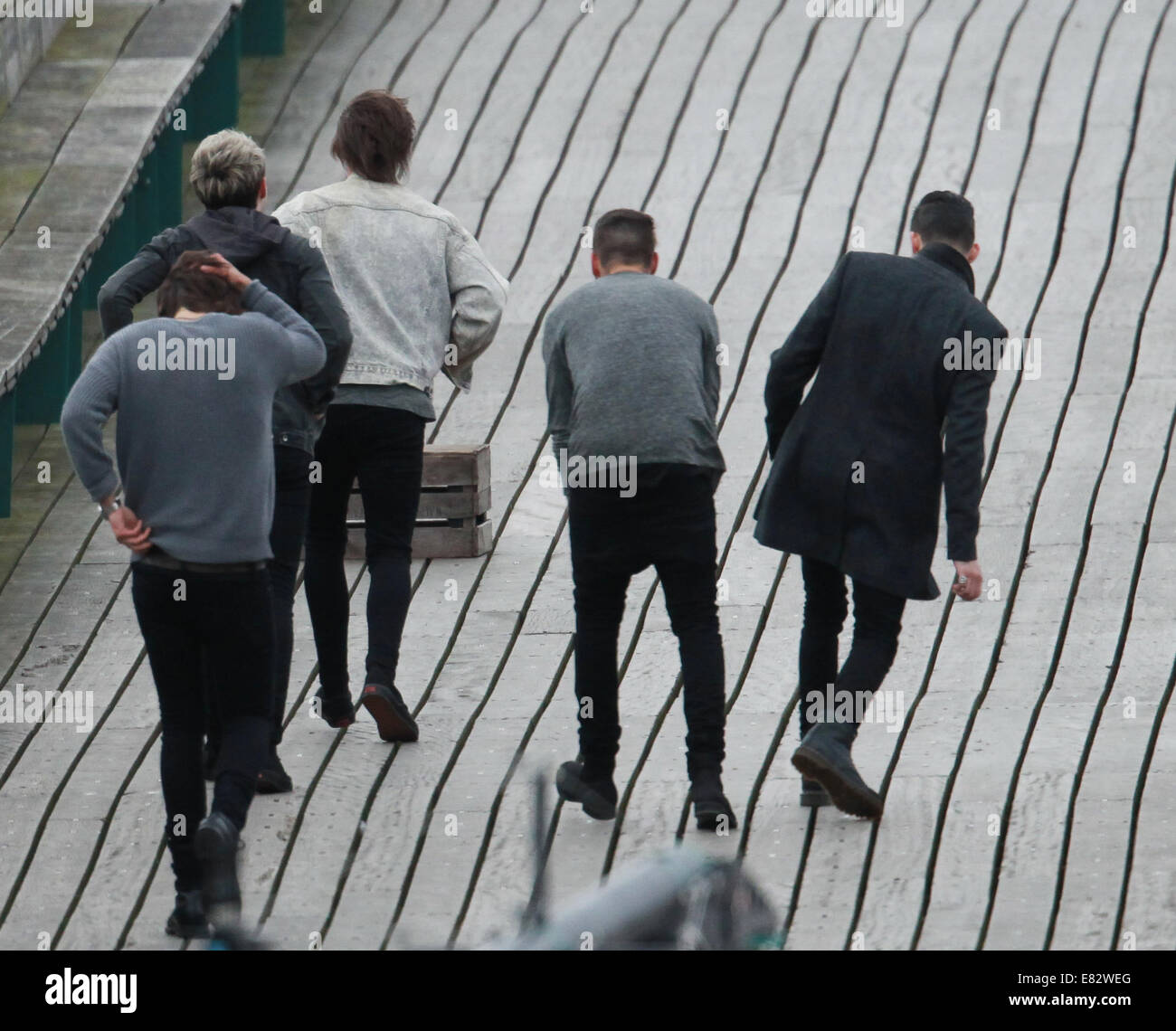 1 Direction shoot a music video on Clevedon pier Featuring: One ...