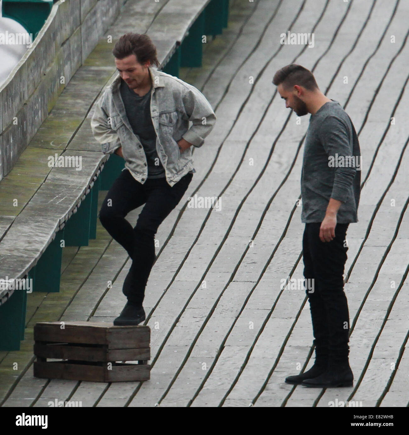 Clevedon Pier One Direction High Resolution Stock Photography and ...