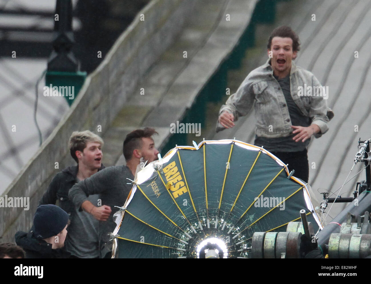 Clevedon pier one direction hi-res stock photography and images - Alamy