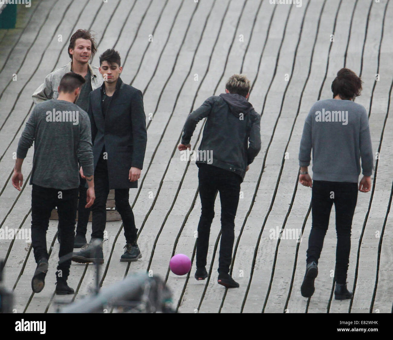 Clevedon Pier One Direction High Resolution Stock Photography and ...