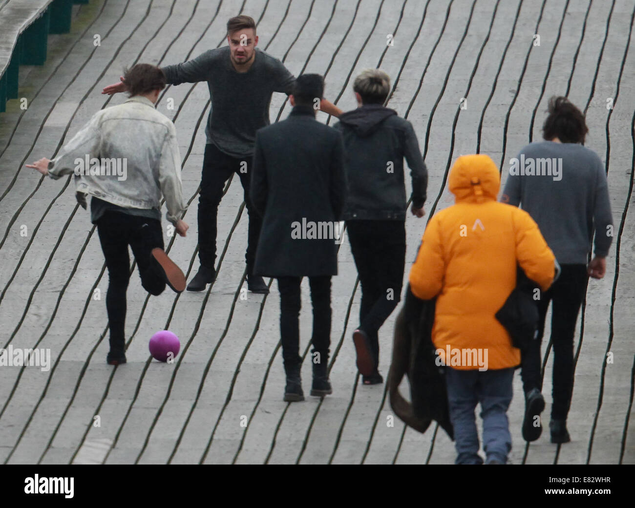 Clevedon Pier One Direction High Resolution Stock Photography and ...