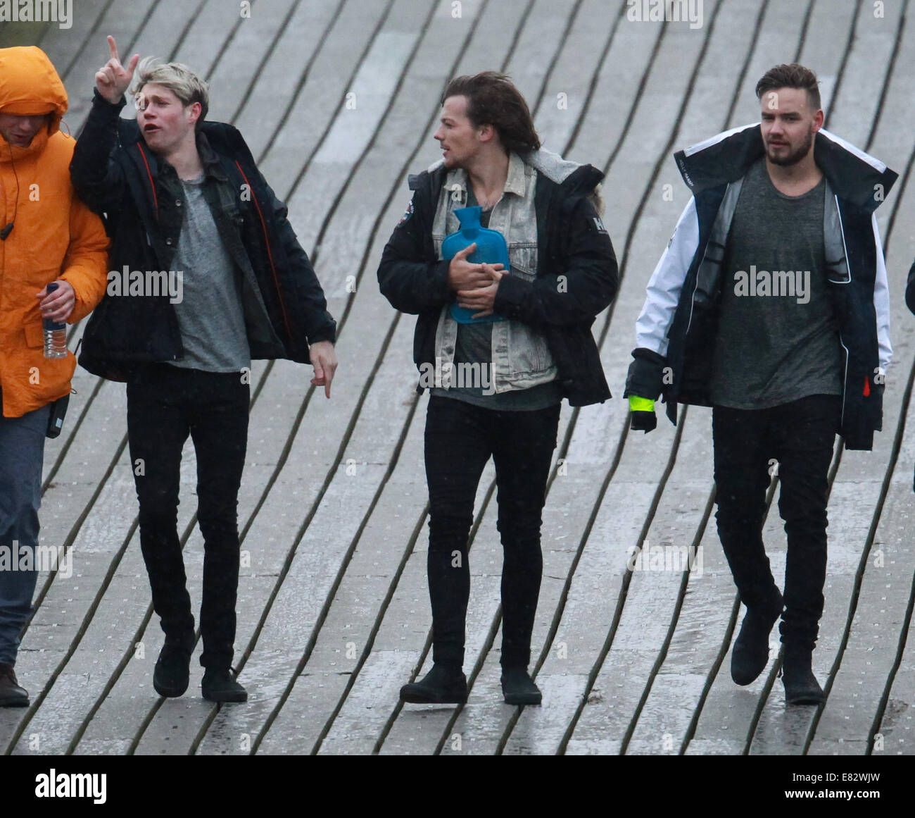 1 Direction shoot a music video on Clevedon pier Featuring: Liam Payne ...